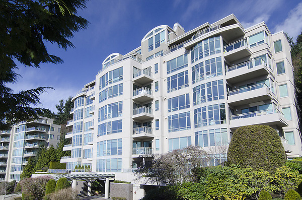 Jila Rezai - 302 - 3105 Deer Ridge Drive (West Vancouver :: Deer Ridge)